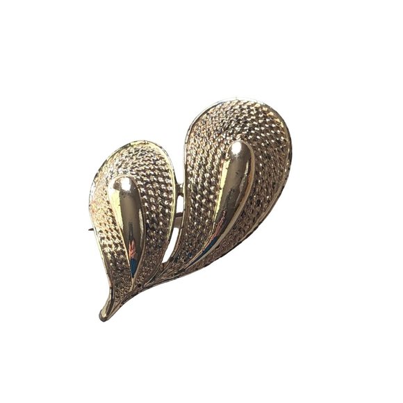 Unbranded | Jewelry | Vintage Gold Heart Pin | Poshmark